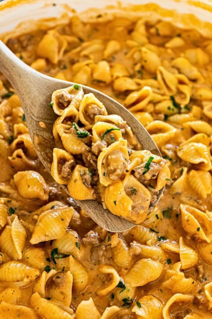Easy Creamy Beef and Shells - Top Recipes